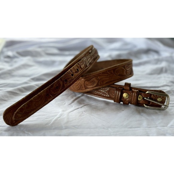 Looper | Accessories | Vintage 97s Leather Tooled Western Belt Womens ...
